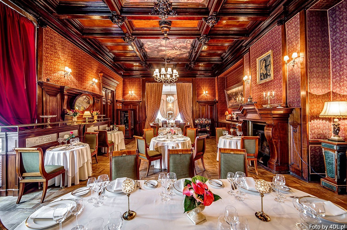 Exclusive Restaurant Pod Gigantami, Śródmieście, Warszawa - GdzieZjesc ...