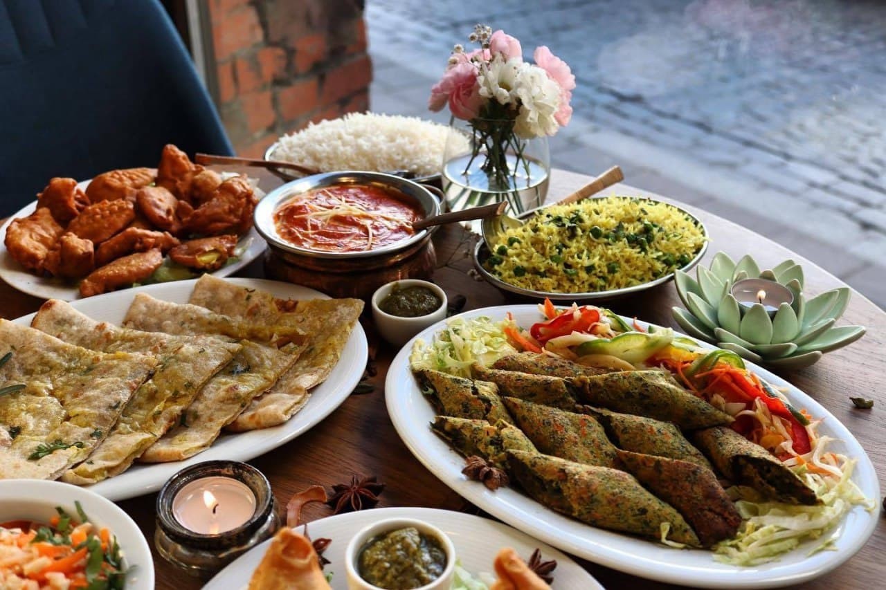 Bhajan Cafe, Stare Miasto, Kraków - GdzieZjesc.info - Restauracja ...