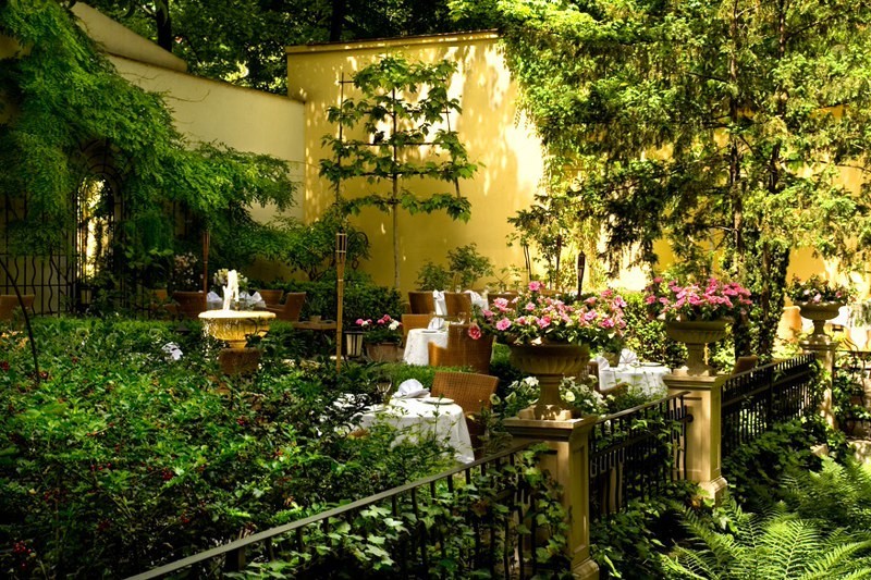 Restauracja Polska Różana, Mokotów, Warszawa - GdzieZjesc.info ...